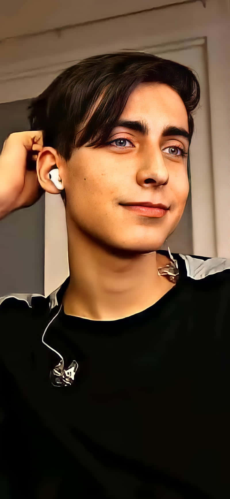 Download Free aidan Gallagher In His Role As Number Five From Download Free aidan Gallagher In His Role As Number Five From